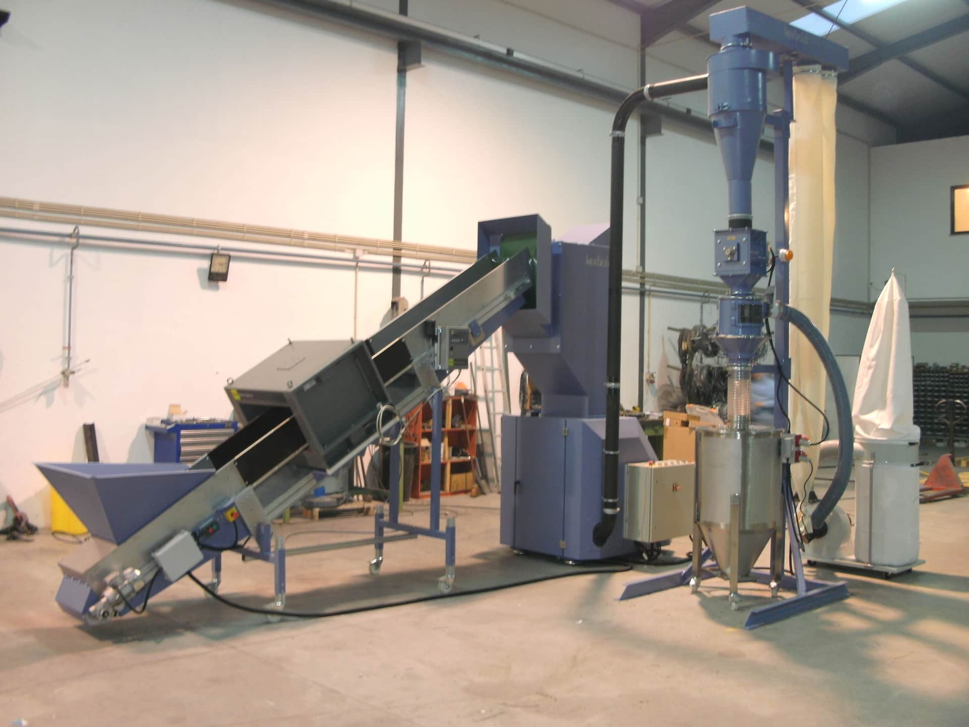 Absaugung mit HS-300 – Herbold Meckesheim